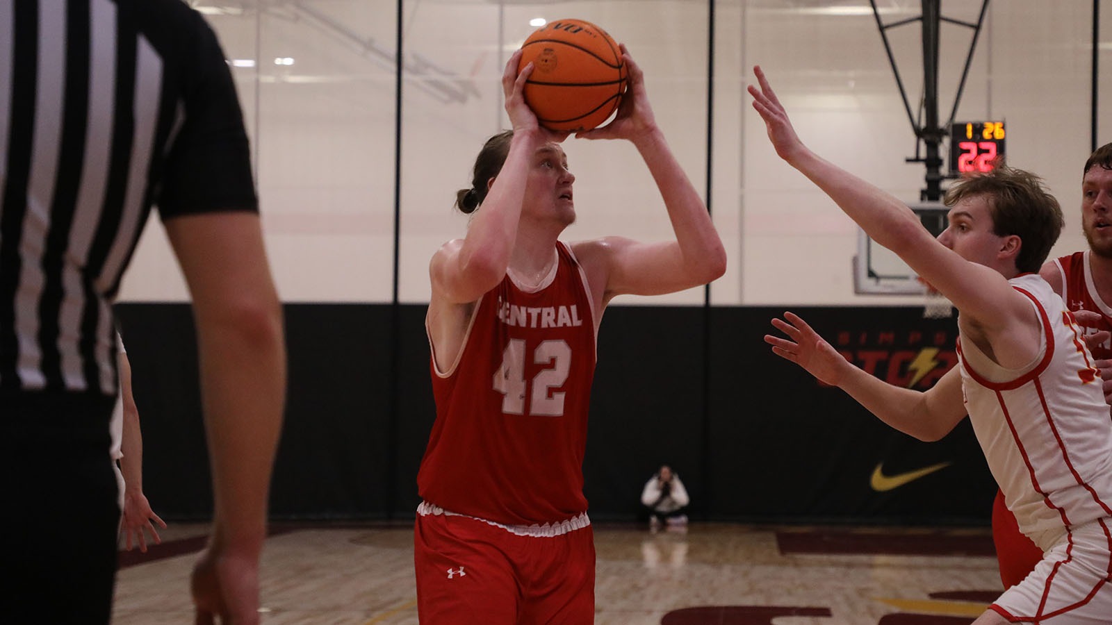 Grant Johnson - Men's Basketball - Central College Athletics
