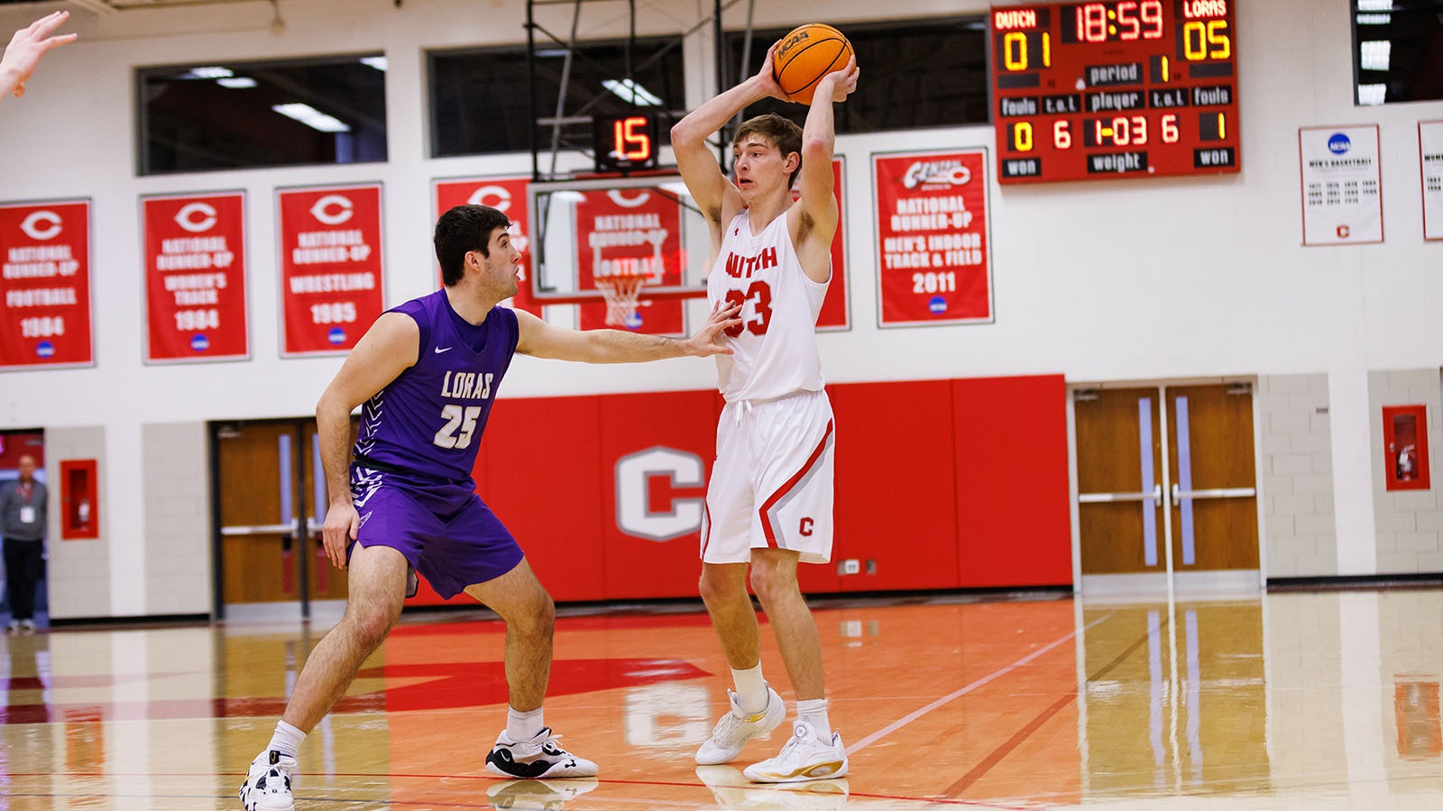Kole Tupa - Men's Basketball - Central College Athletics