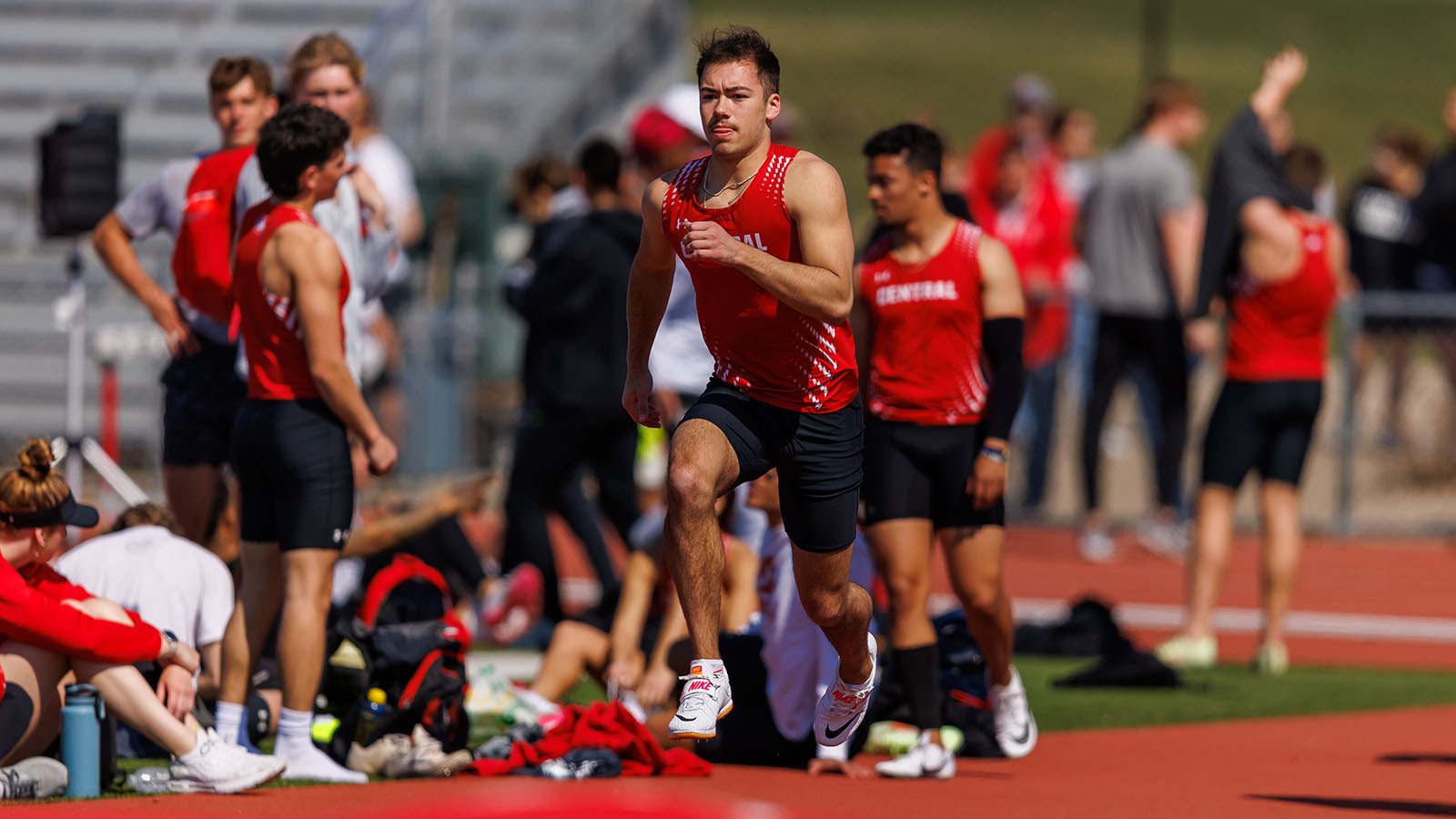 Nolan Meyer - Men's Track and Field - Central College Athletics