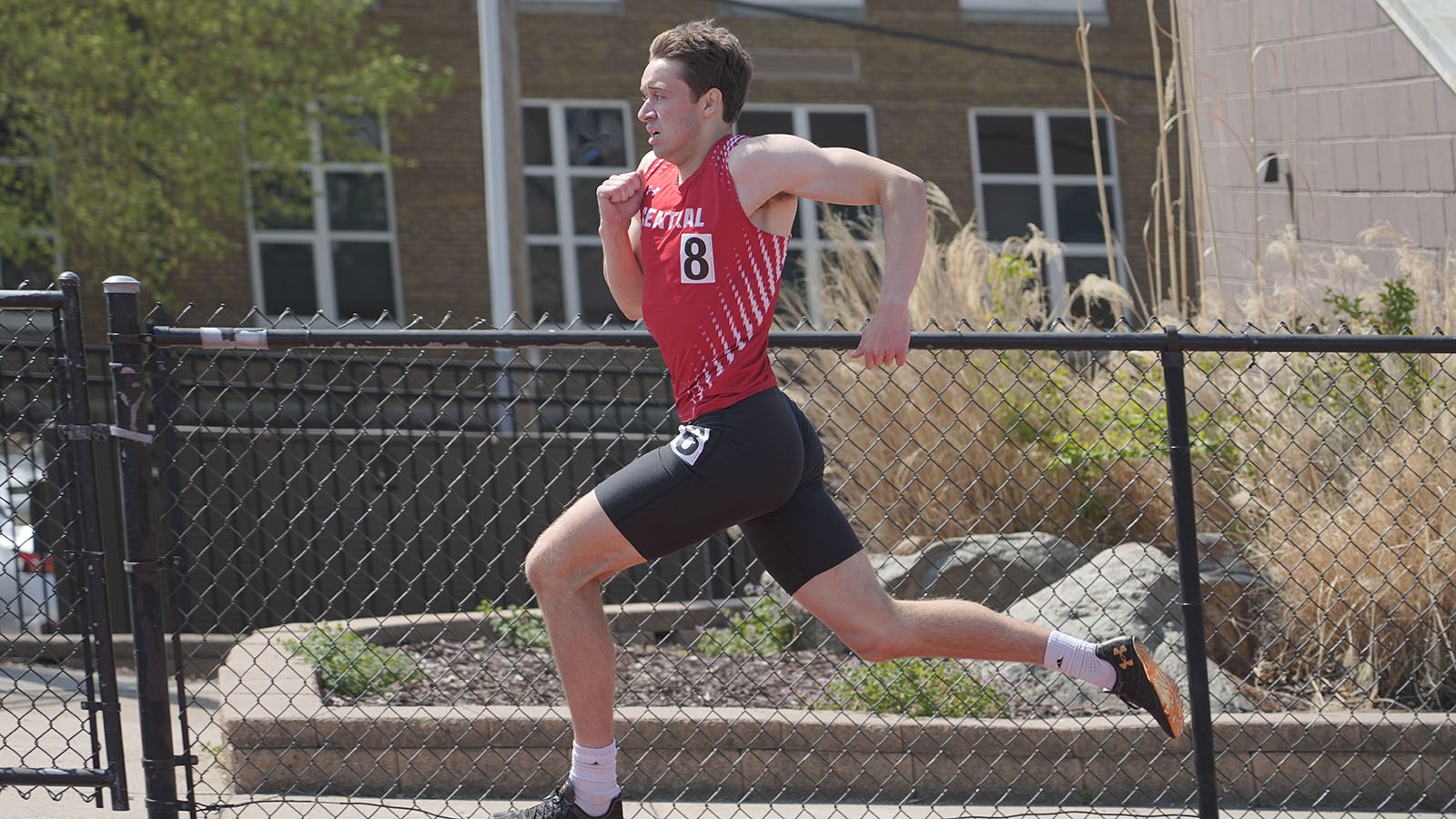Noah Erickson - Men's Track and Field - Central College Athletics