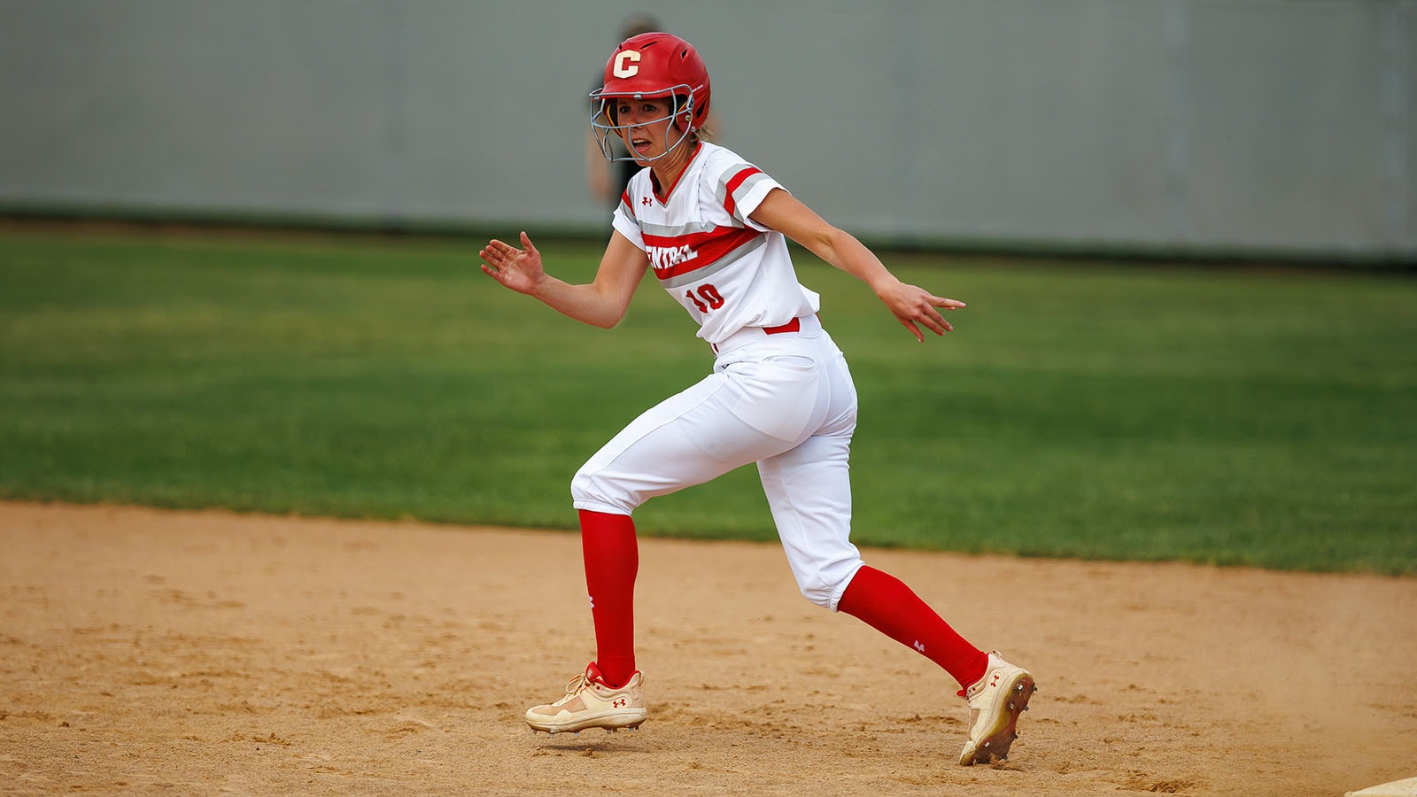 Makenna Hall - Softball - Central College Athletics