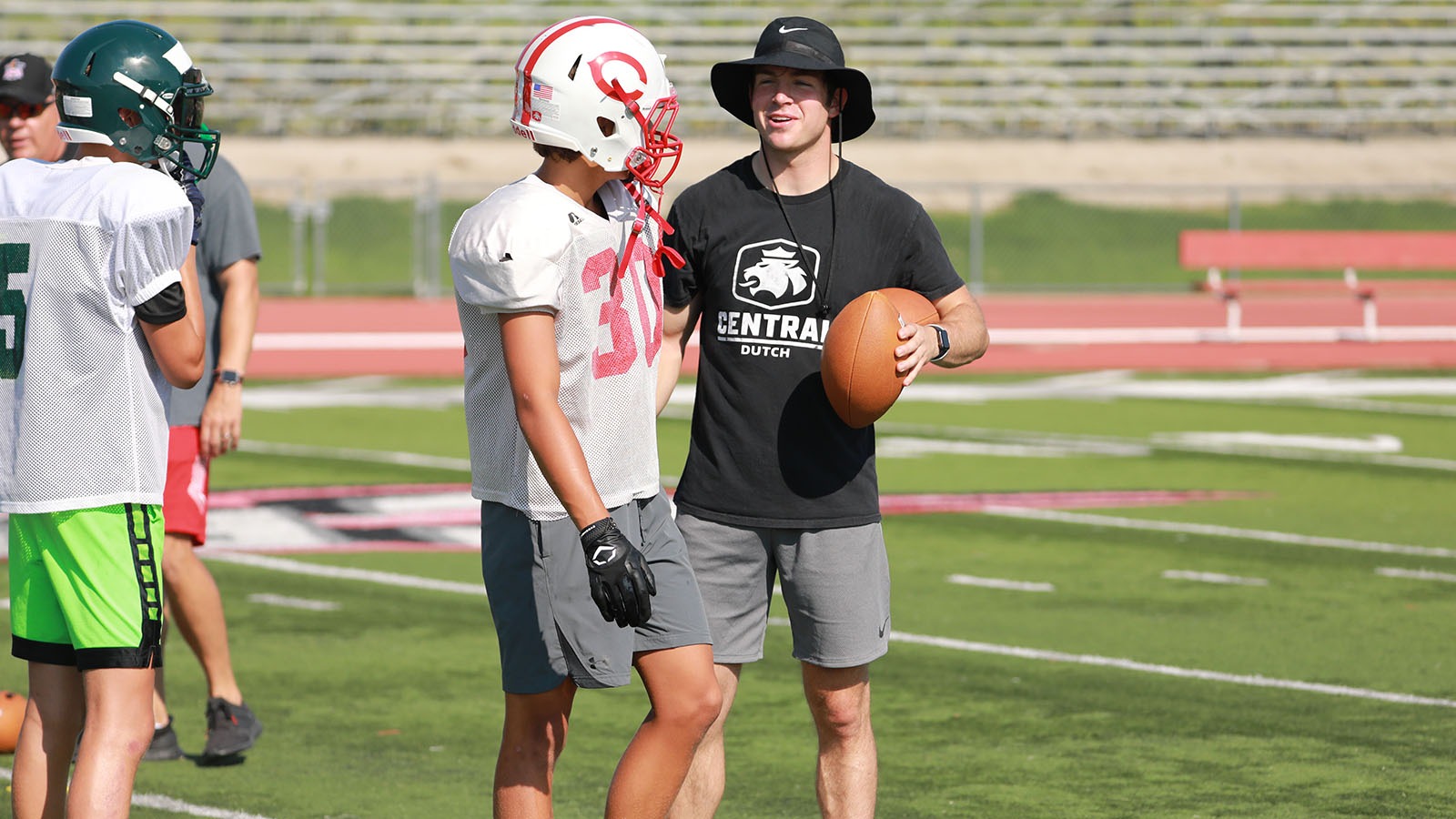 Cameron Bannister - Football - Central College Athletics