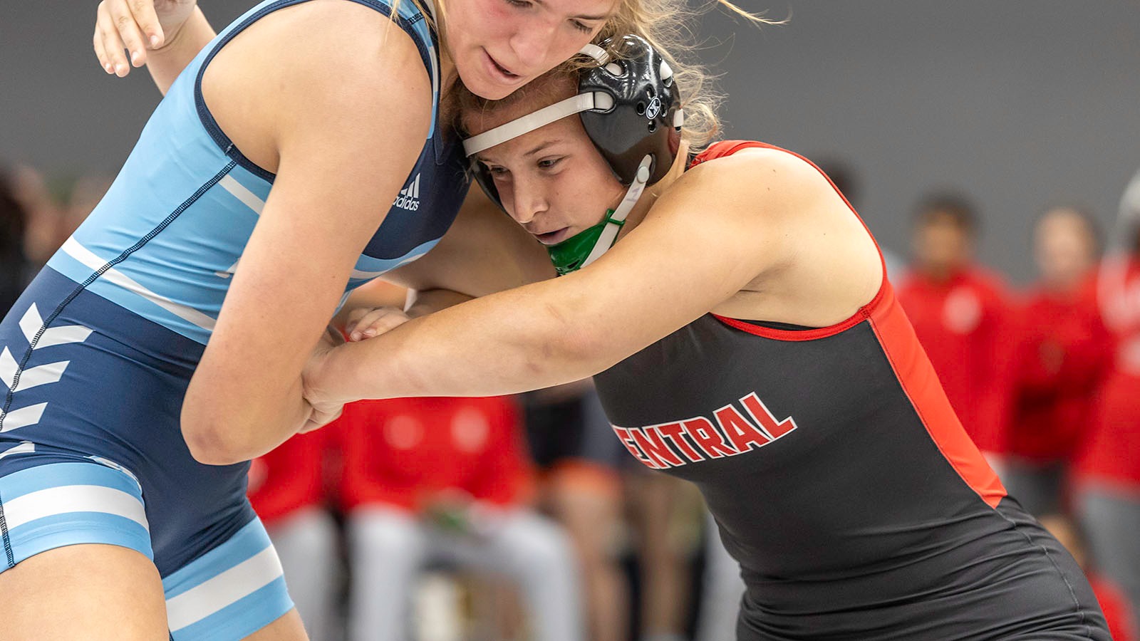 Multi-sport road leads Central's Belzer to wrestling - Central College ...