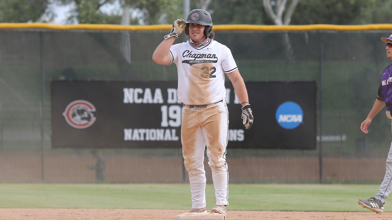 Baseball drops both games of doubleheader - Chapman University