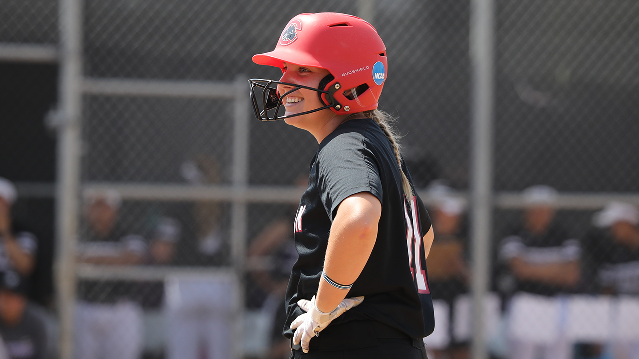 Softball seeks second straight SCIAC championship - Chapman University