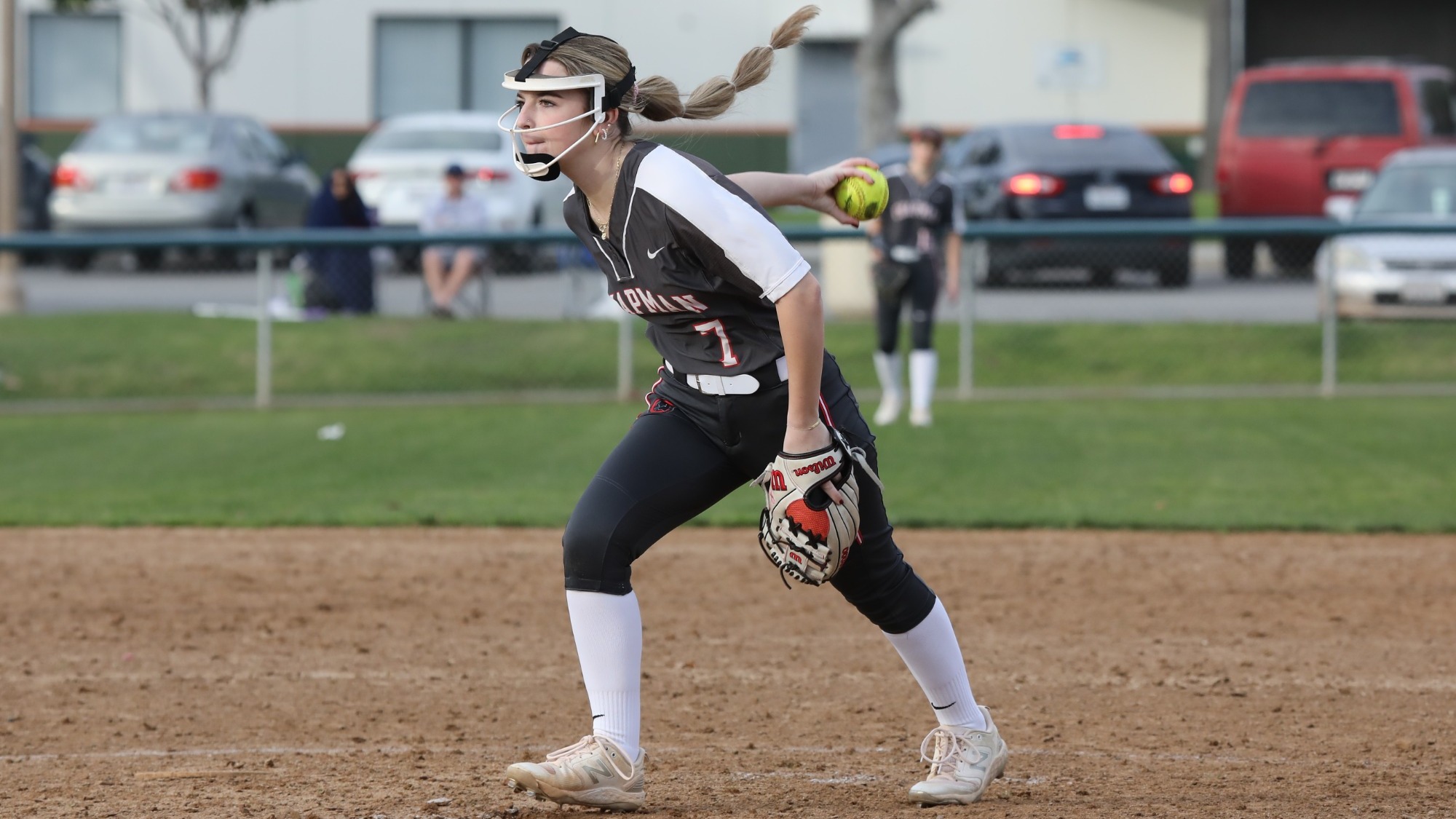Softball splits with Williams - Chapman University