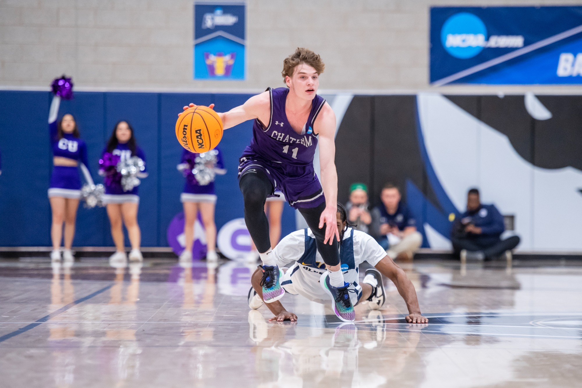 Men's Basketball Defeats Bethany 88-70 - Chatham University Athletics