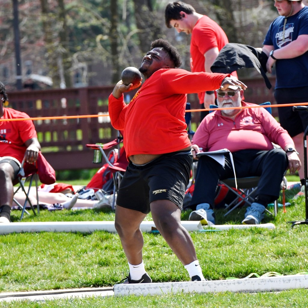 Fogg Breaks Shot Put Record as Griffins Compete at Coach Pollard ...