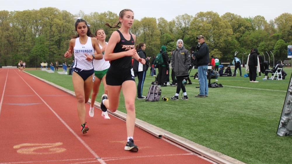 Watts Lowers Her 5,000-meter Indoor Record as Griffins Compete at ...