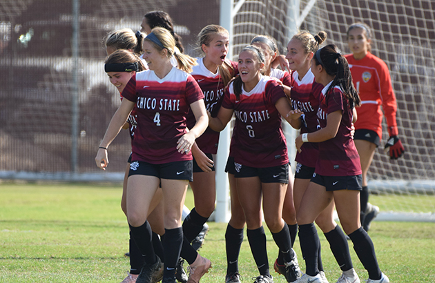 ’Cats topple sixth-ranked Tritons on Senior Day - Chico State Athletics