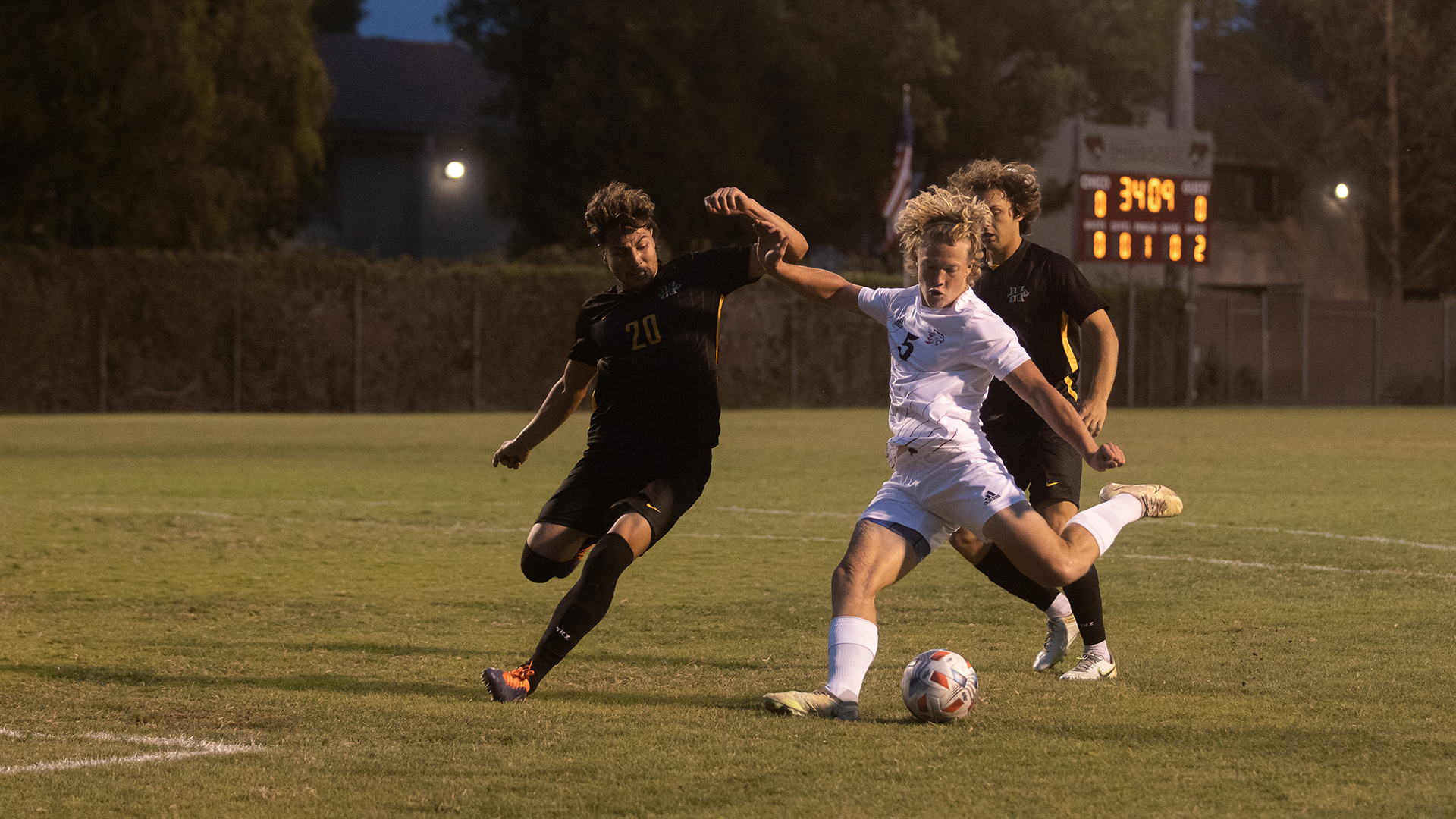 Battle for the North Ends With Cliffhanger - Chico State Athletics