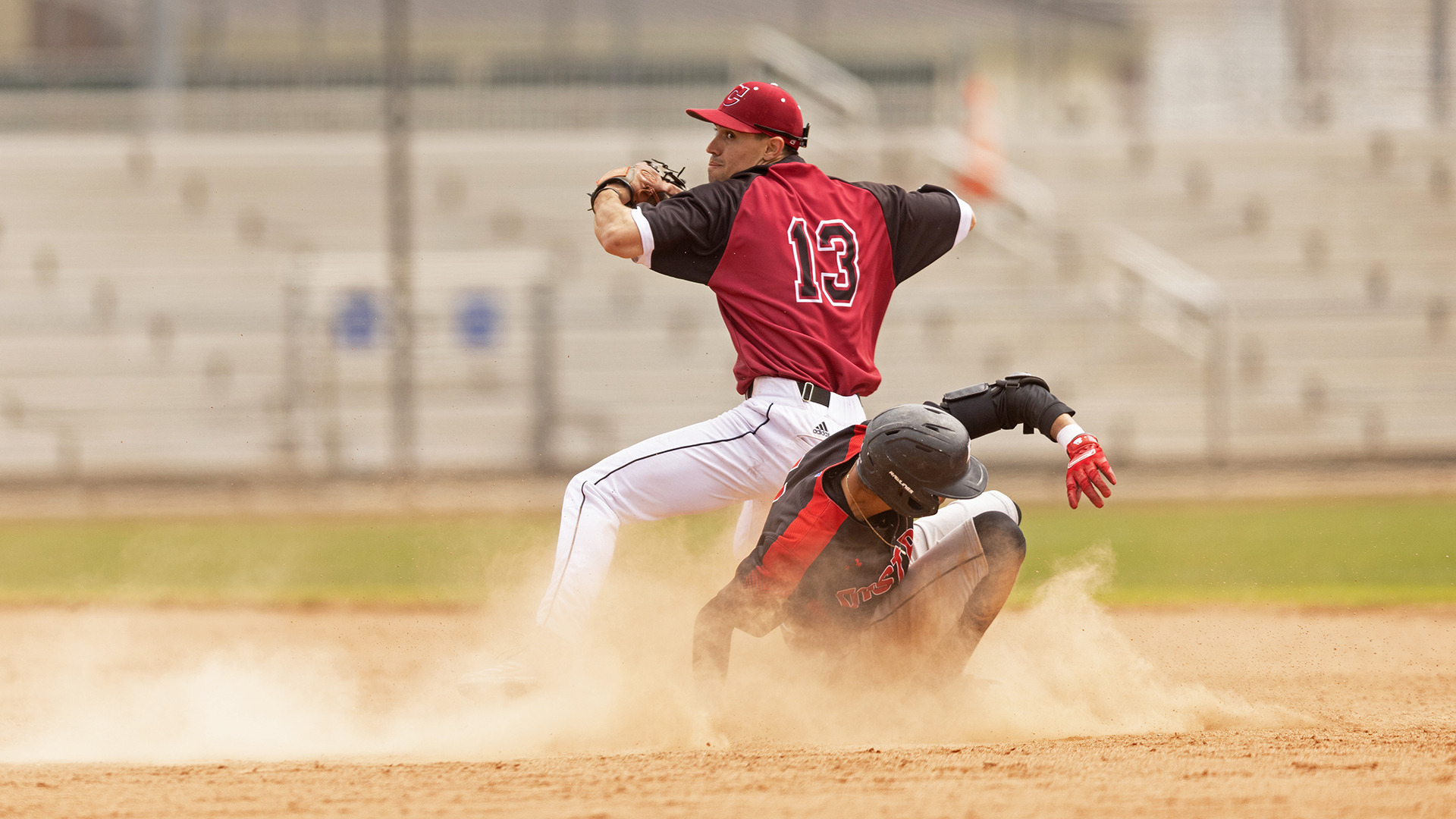 Otters use one big inning to take series opener from 'Cats - Chico ...