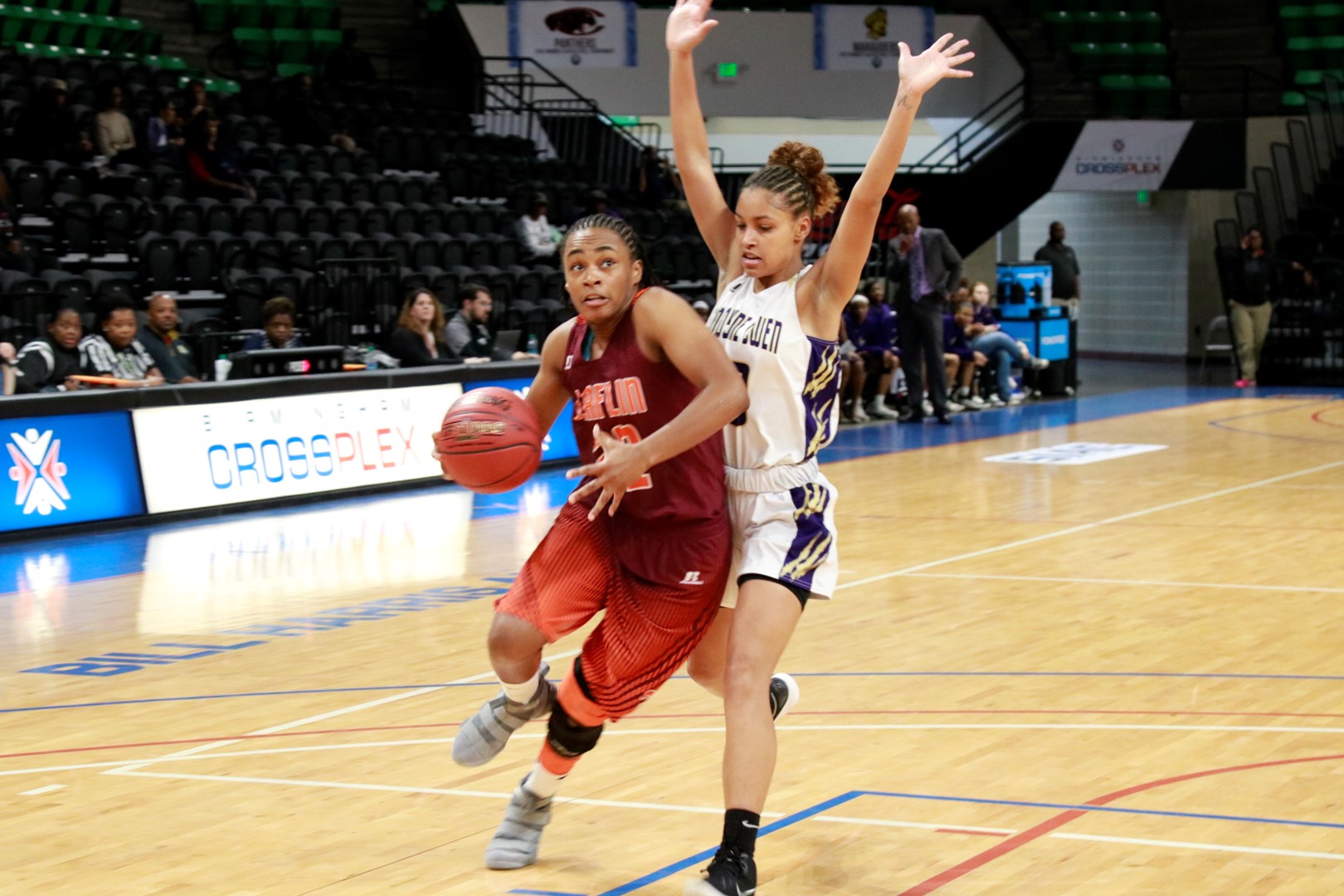 Claflin Holds Off LeMoyne-Owen to Advance to Semifinal of the SIAC ...