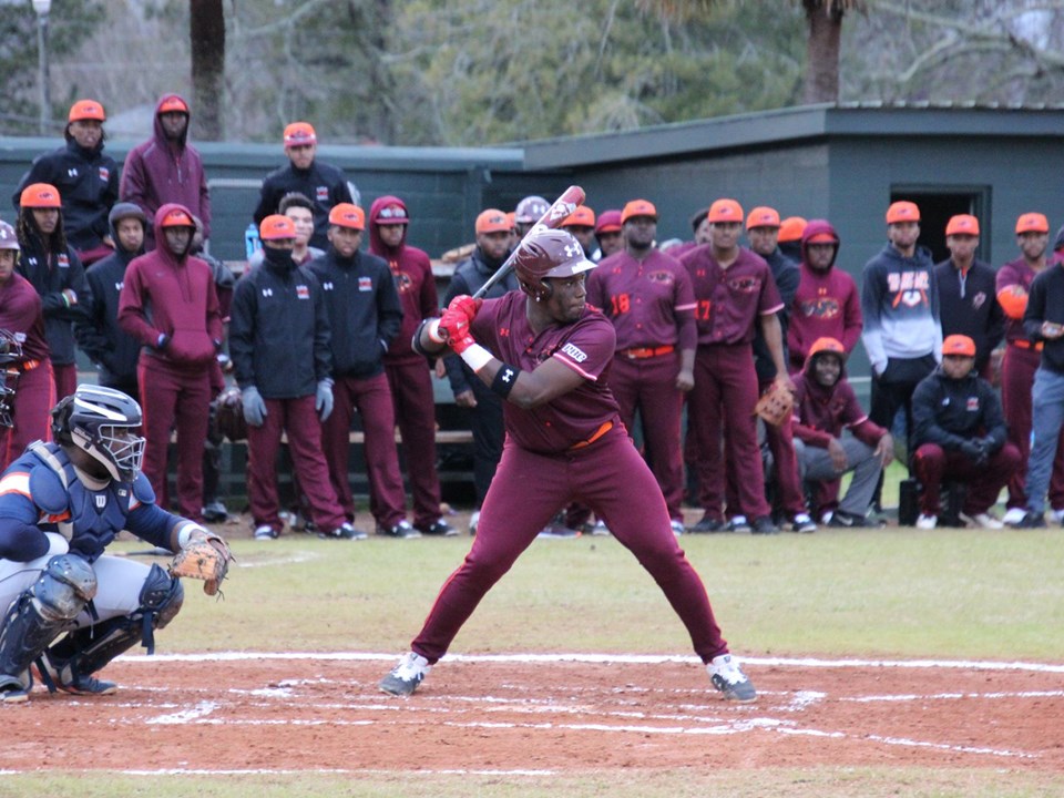 UNC-Pembroke Defeats Claflin in PBC Contest - Claflin University Athletics
