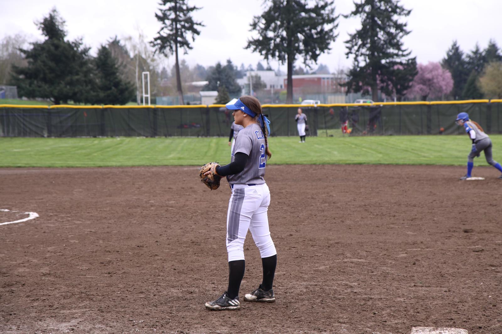 Kaylee Harteloo - 2017 - Softball - Clark College Athletics