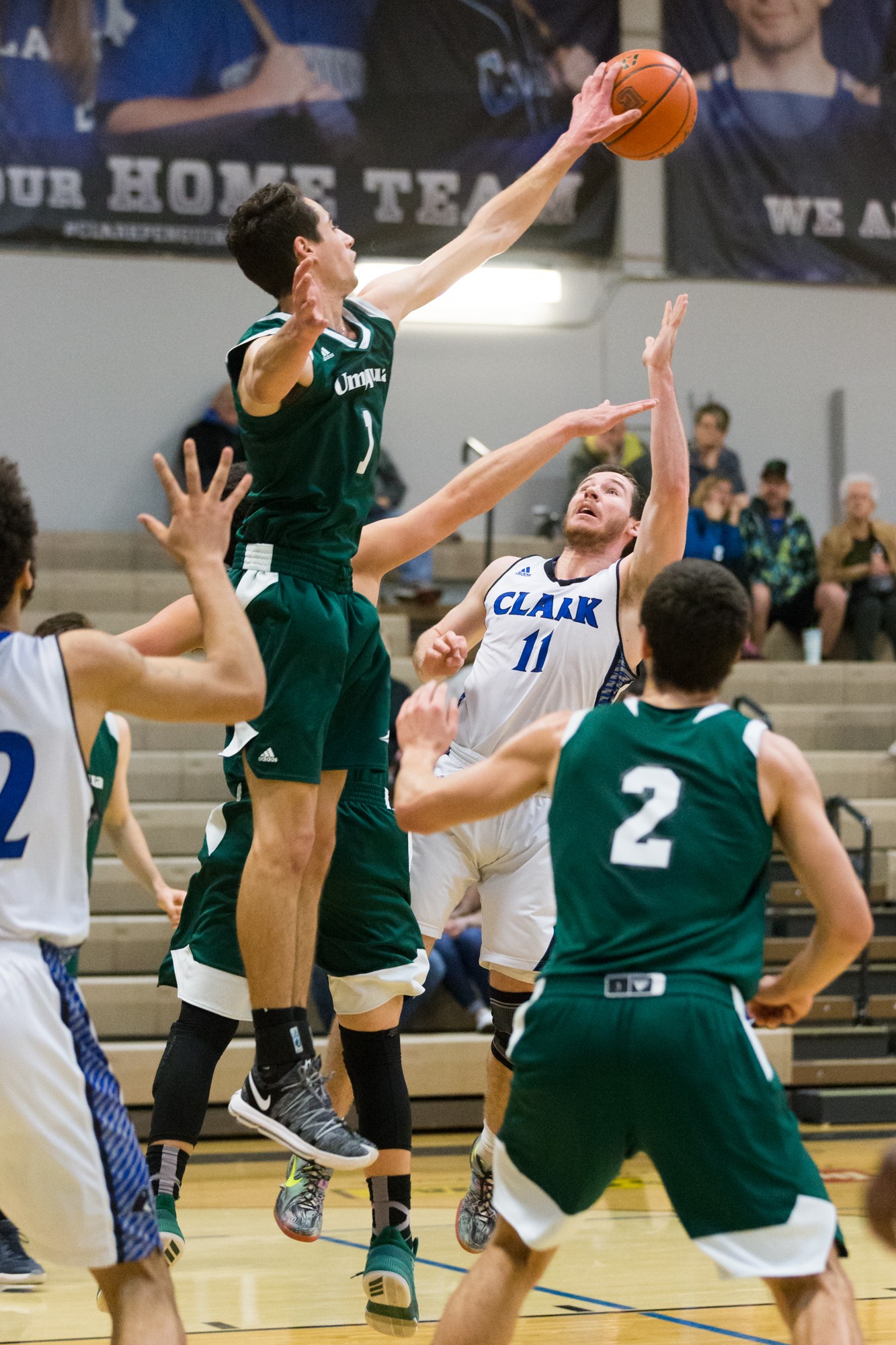 Jesse Vogel - 2017-18 - Men's Basketball - Clark College Athletics