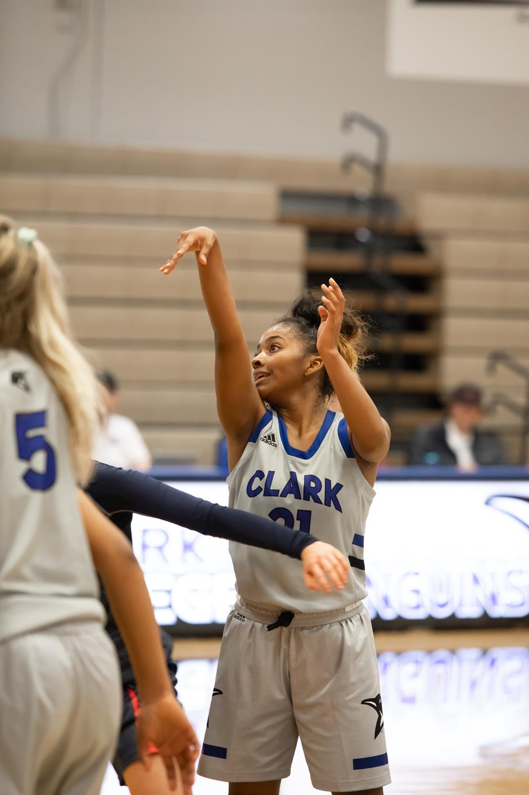 Alexus Hunter - 2019-20 - Women's Basketball - Clark College Athletics