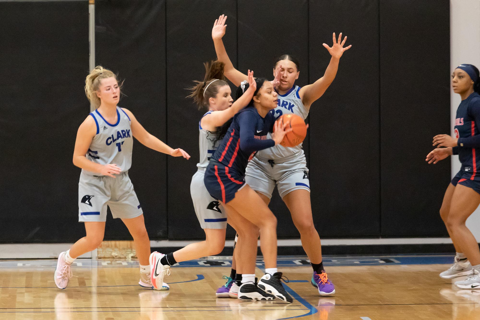 Hannah Clouse - 2021-22 - Women's Basketball - Clark College Athletics