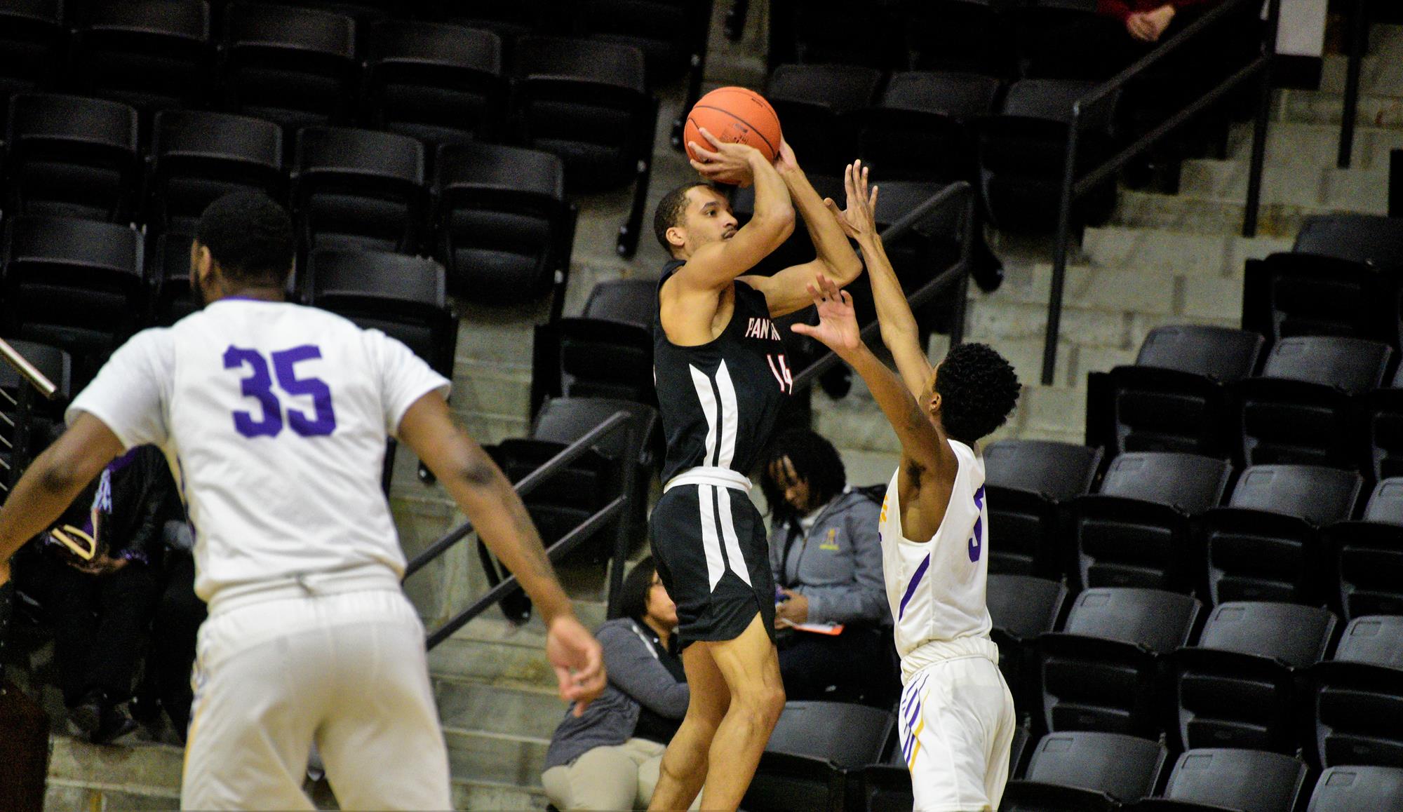 Tyler Singleton - Men's Basketball - Clark Atlanta University Athletics