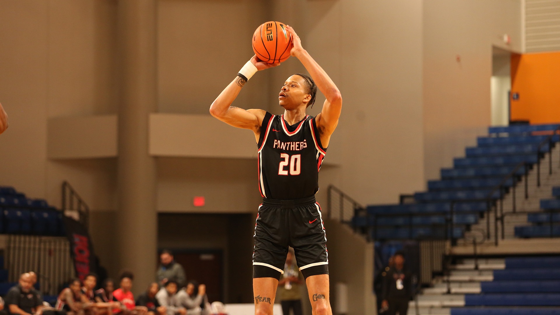 Gwarren Douglas - Men's Basketball - Clark Atlanta University Athletics