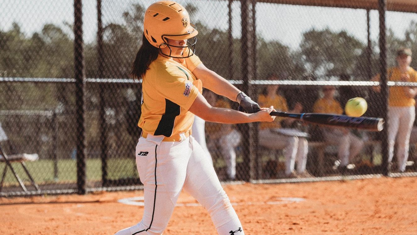 Kayla Robert - Softball - Clarkson University Athletics