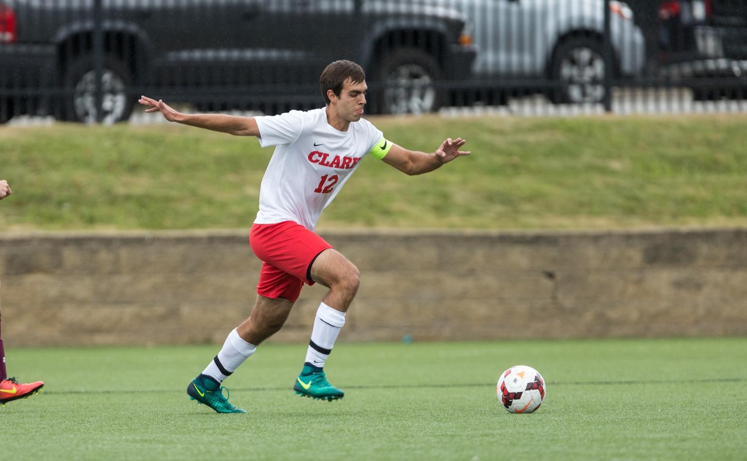 Bears Climb to Victory over Cougars - Clark University