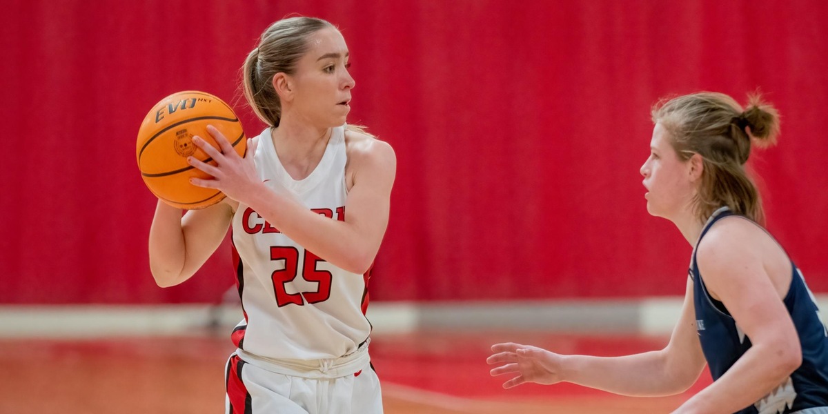 Women's Basketball Falls to MIT in Season Finale - Clark University