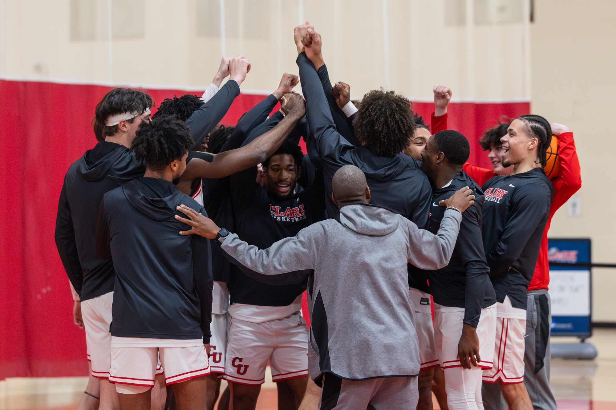 Men's Basketball Unveils 2024-25 Schedule - Clark University