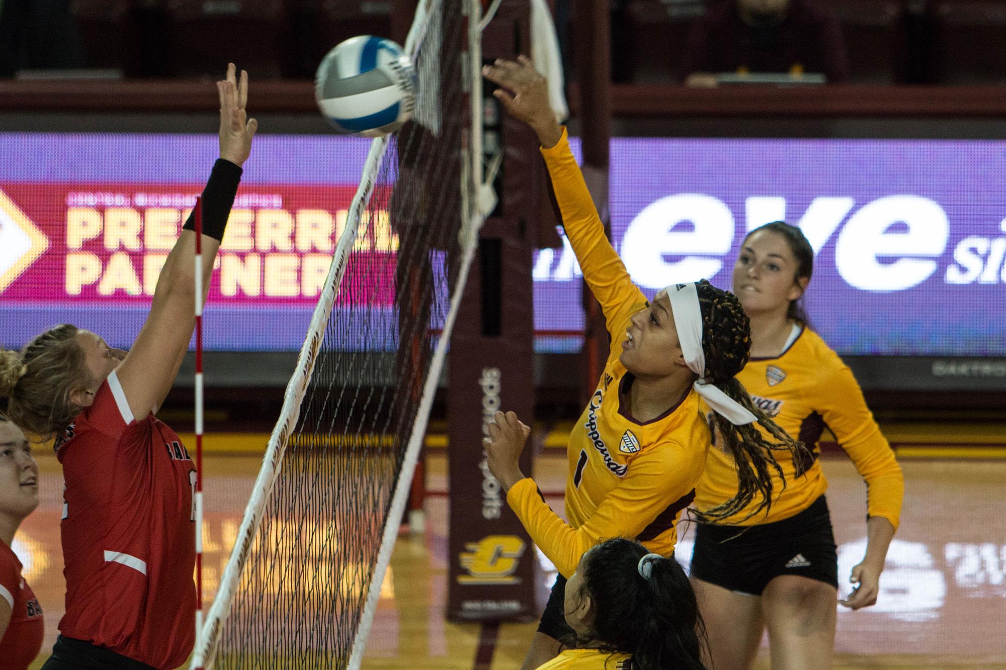 Jayla Wesley - Volleyball - Central Michigan University Athletics
