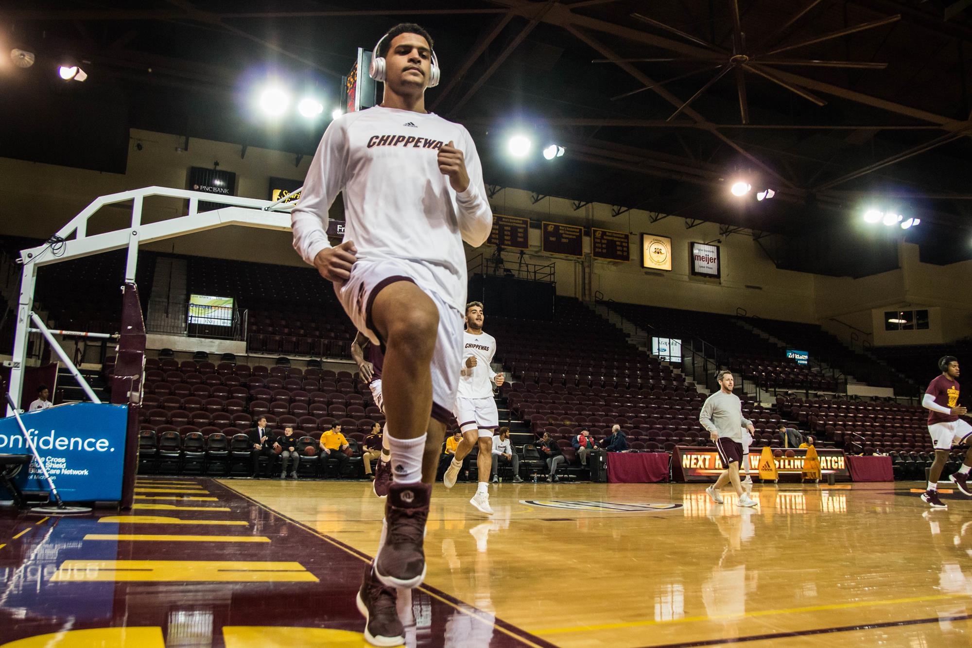 Colten Webber-Mitchell - Men's Basketball - Central Michigan University ...