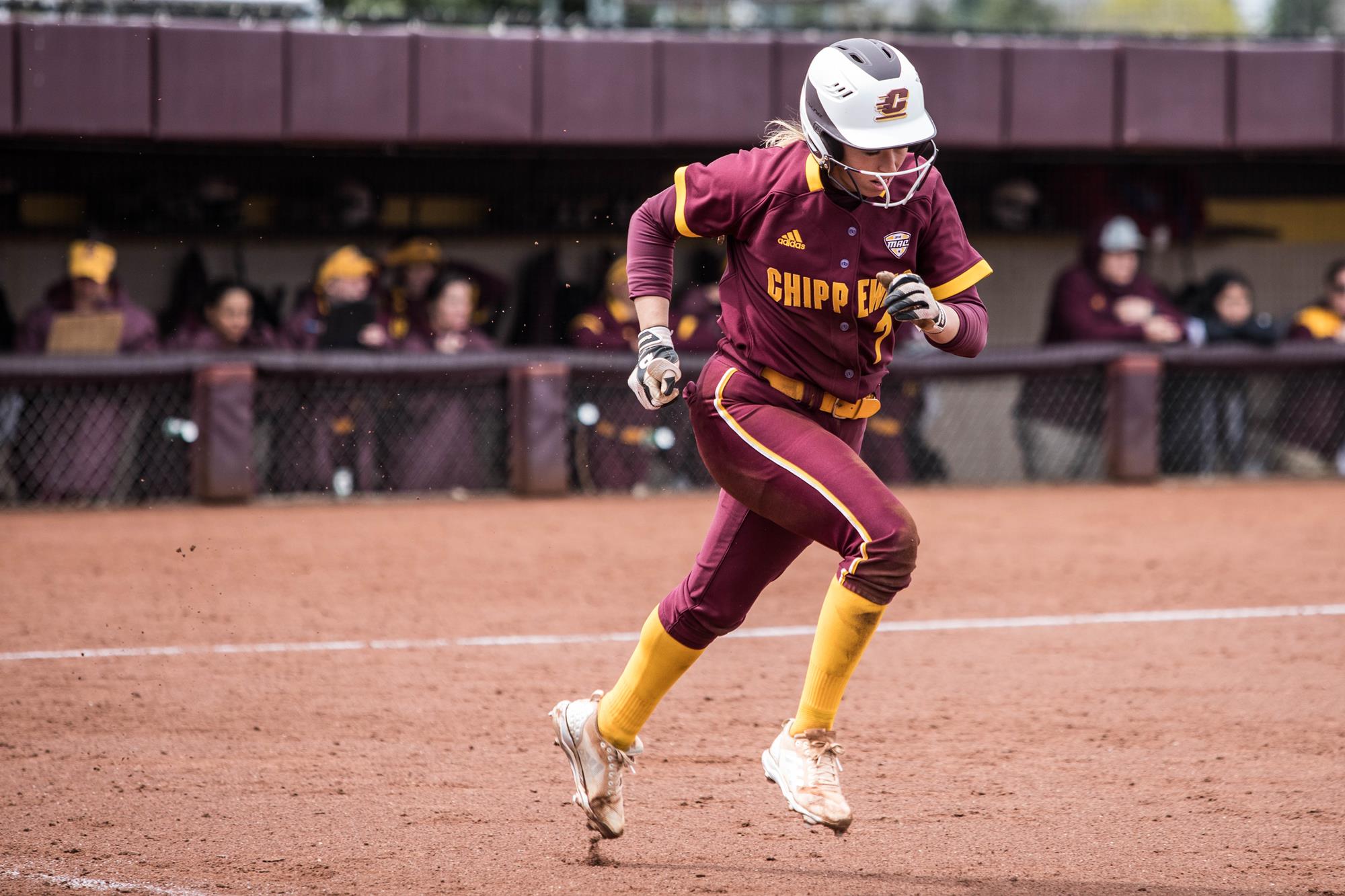 Rachel Vieira - Softball - Central Michigan University Athletics
