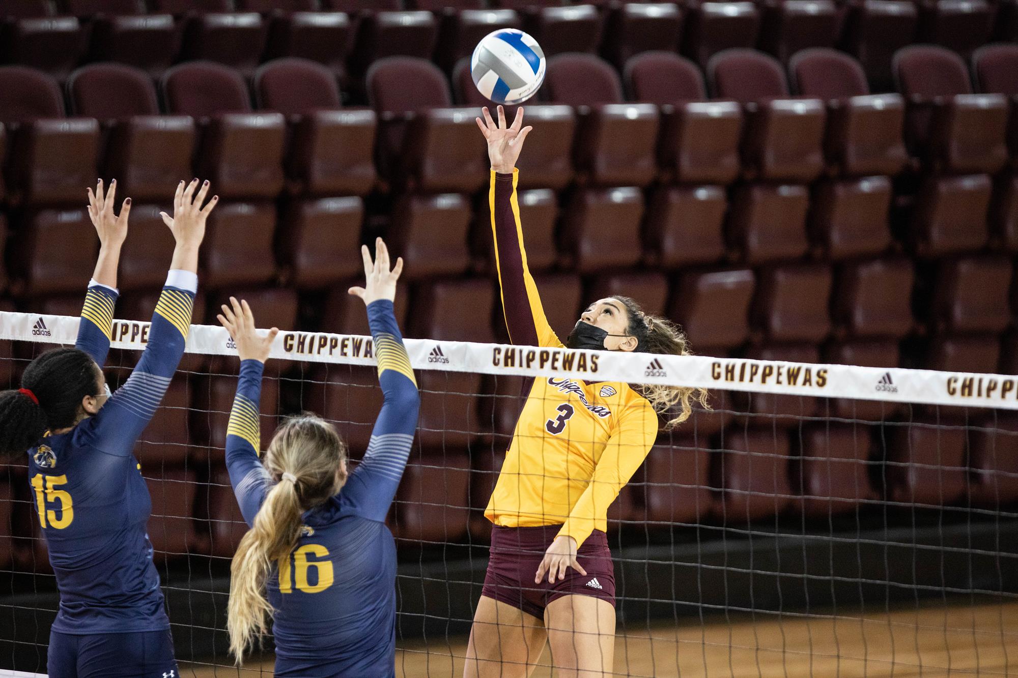 Kalina Smith - Volleyball - Central Michigan University Athletics