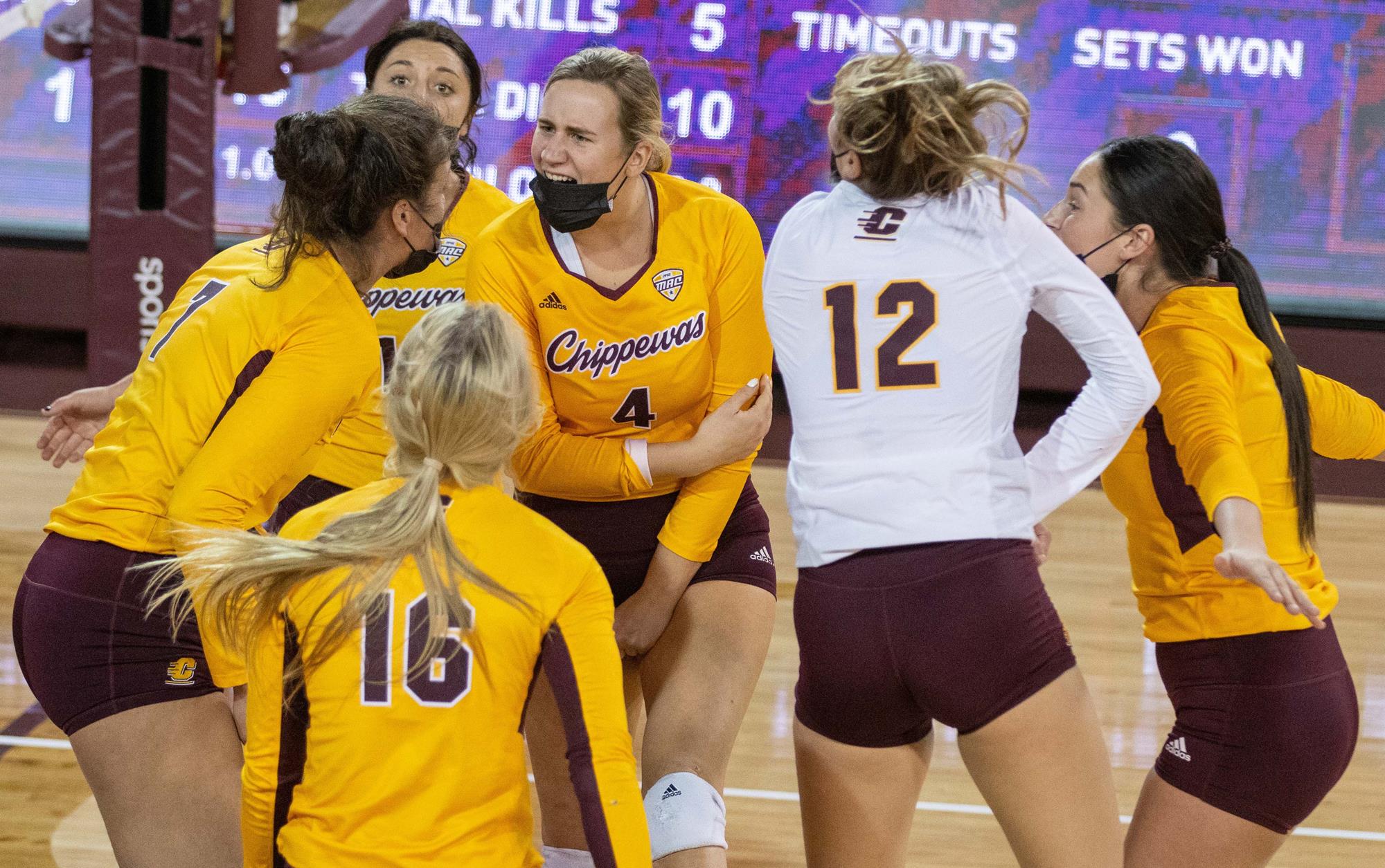 Final Week, And They're All Big For Volleyball Team - Central Michigan ...