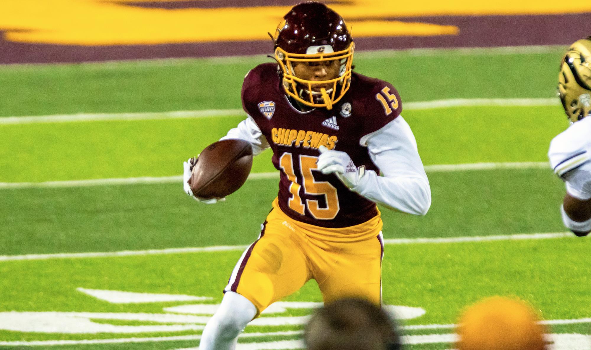 High-Octane Coach Leads Energetic Group Of Receivers - Central Michigan ...