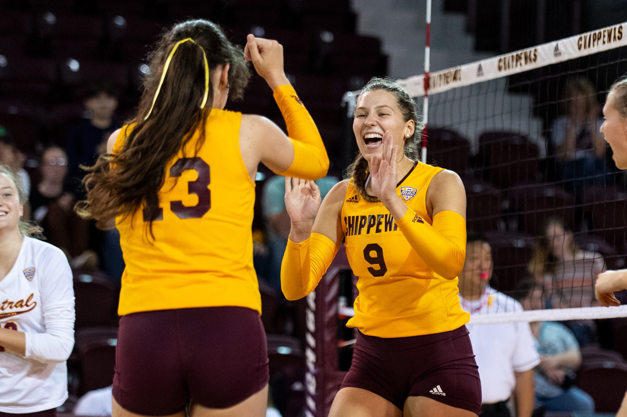 Volleyball Runs Win Streak To 4 - Central Michigan University Athletics