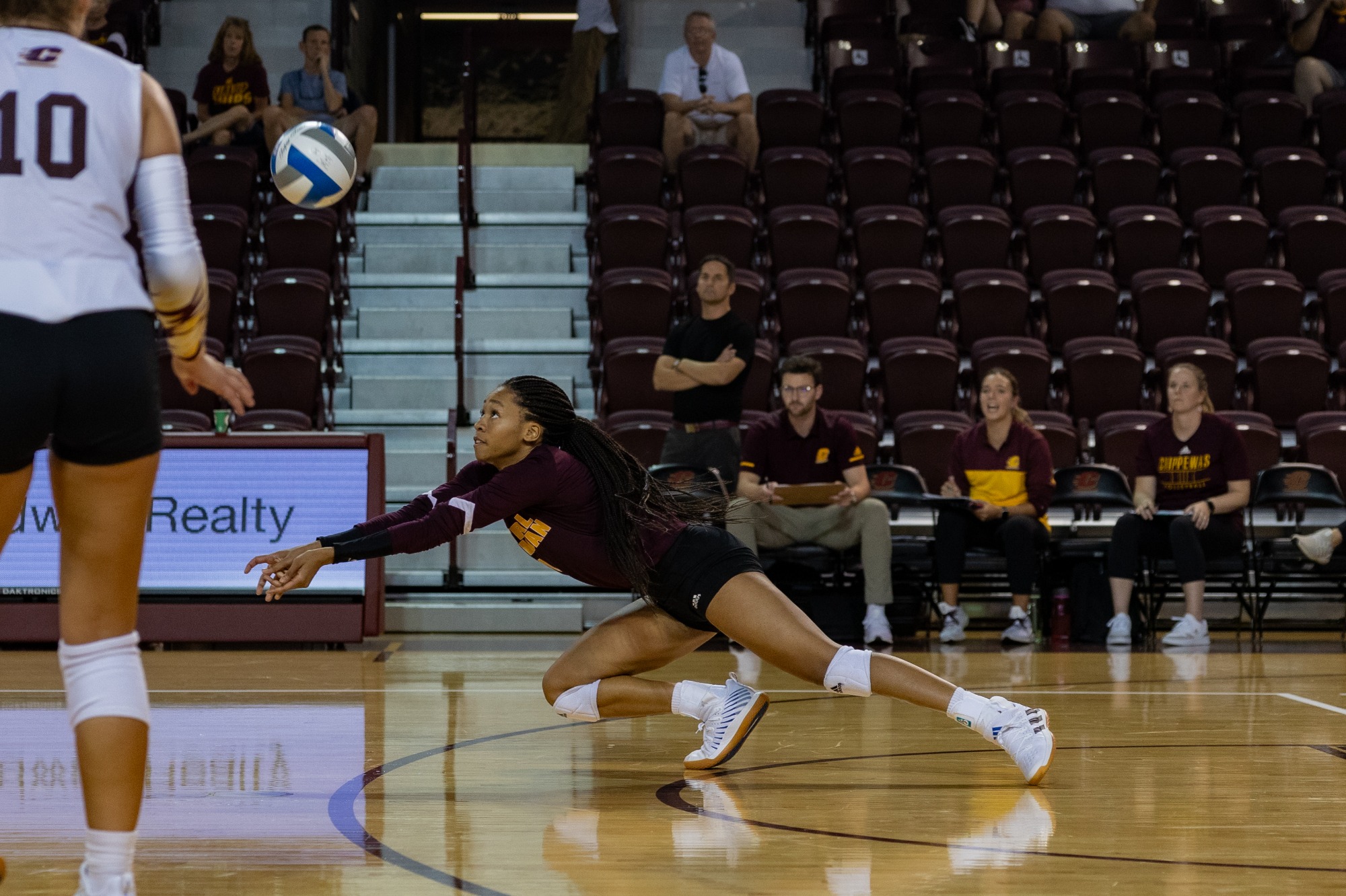 Devon Bright - Volleyball - Central Michigan University Athletics