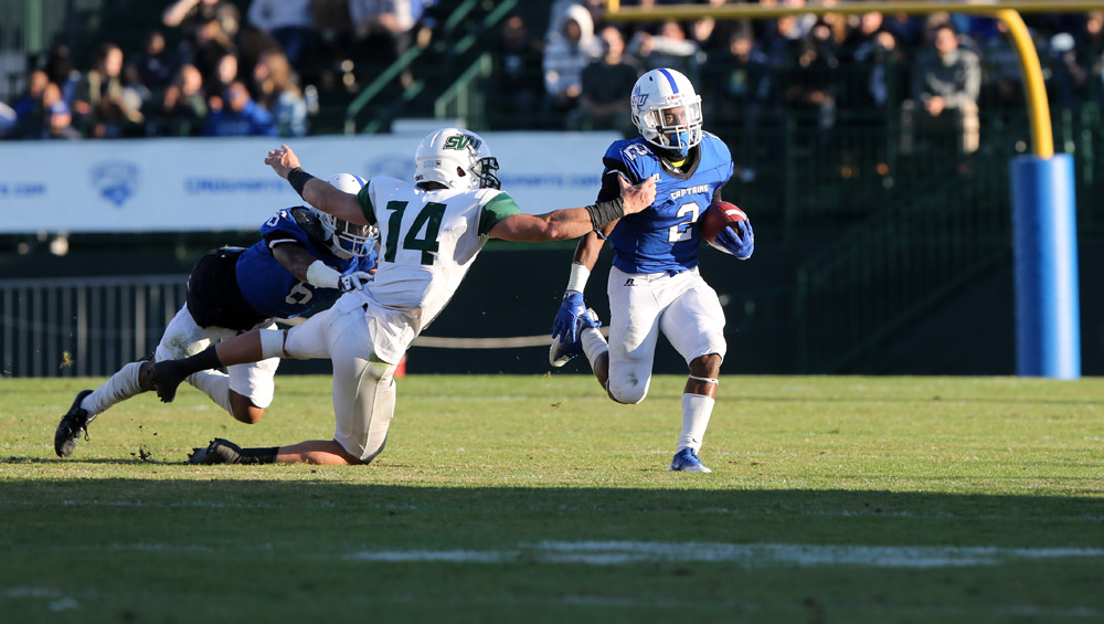 Daquan Davis - Football - Christopher Newport University Athletics