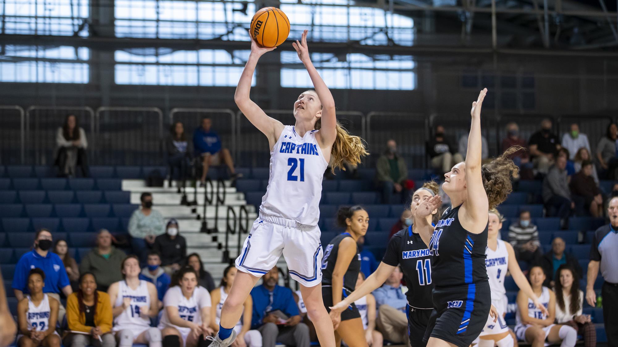 No. 1 CNU Women's Basketball Sails to 15th Straight Win With 69-49 Win ...
