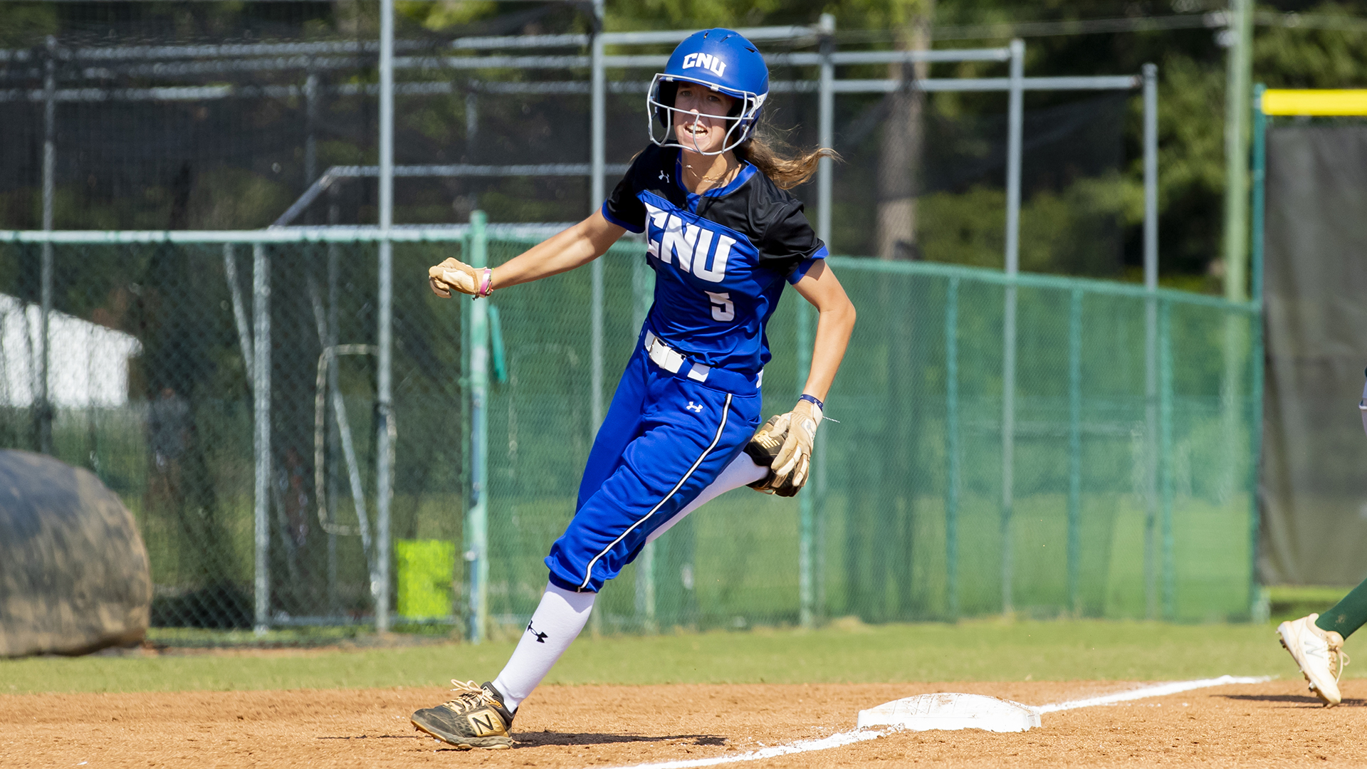 Hannah Bowes - Softball - Christopher Newport University Athletics