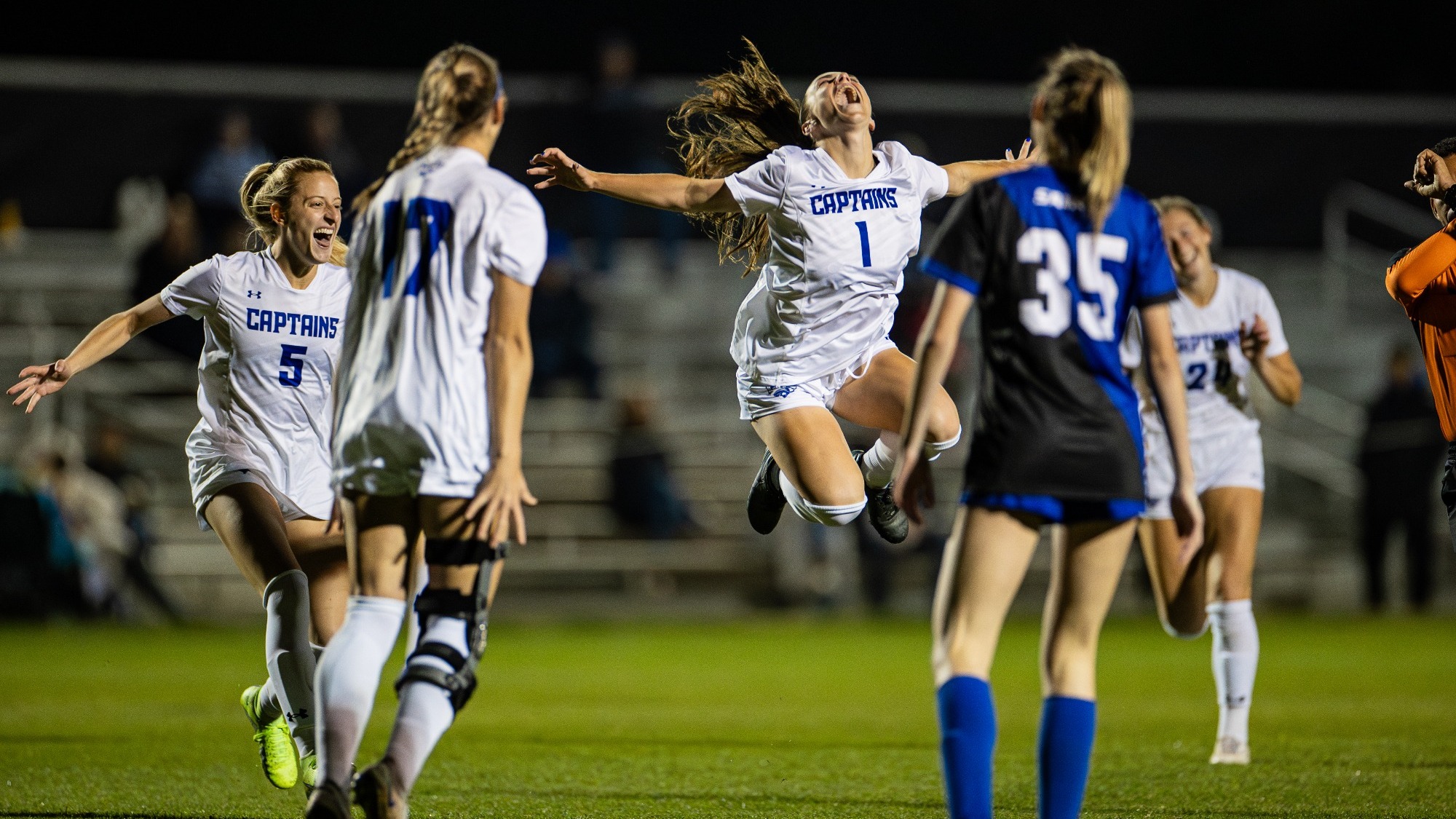 Ellie Cox - Women's Soccer - Christopher Newport University Athletics