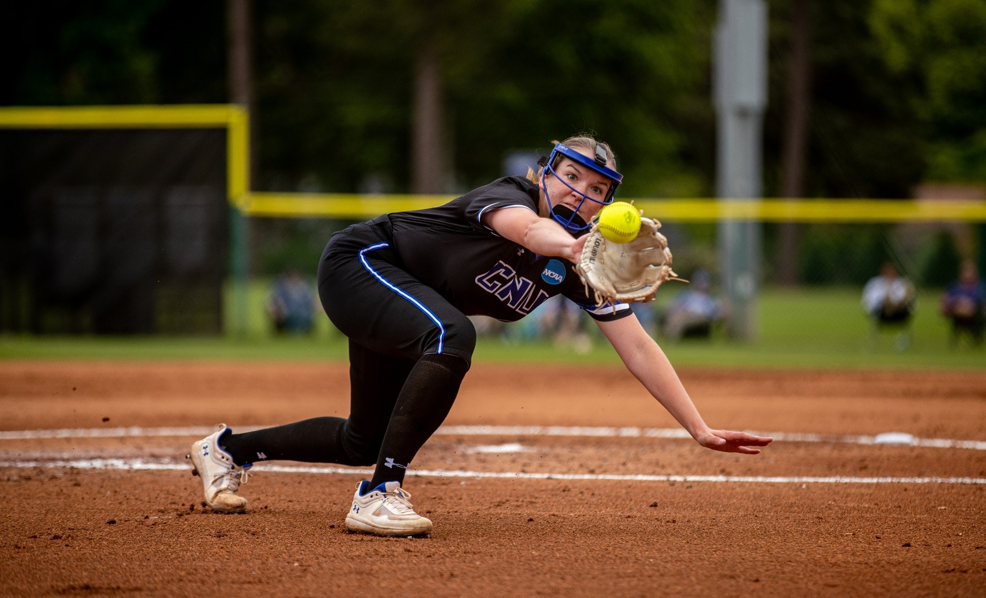 Captains Advance to NCAA Softball Super Regionals...3-0 Victory over ...