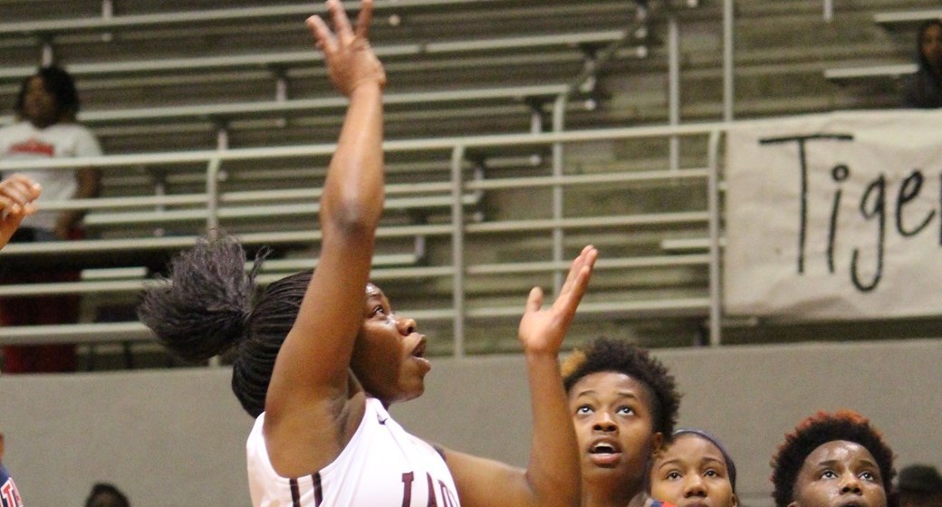 Amber Sisk - 2014-15 - Women's Basketball - Coahoma Community College ...