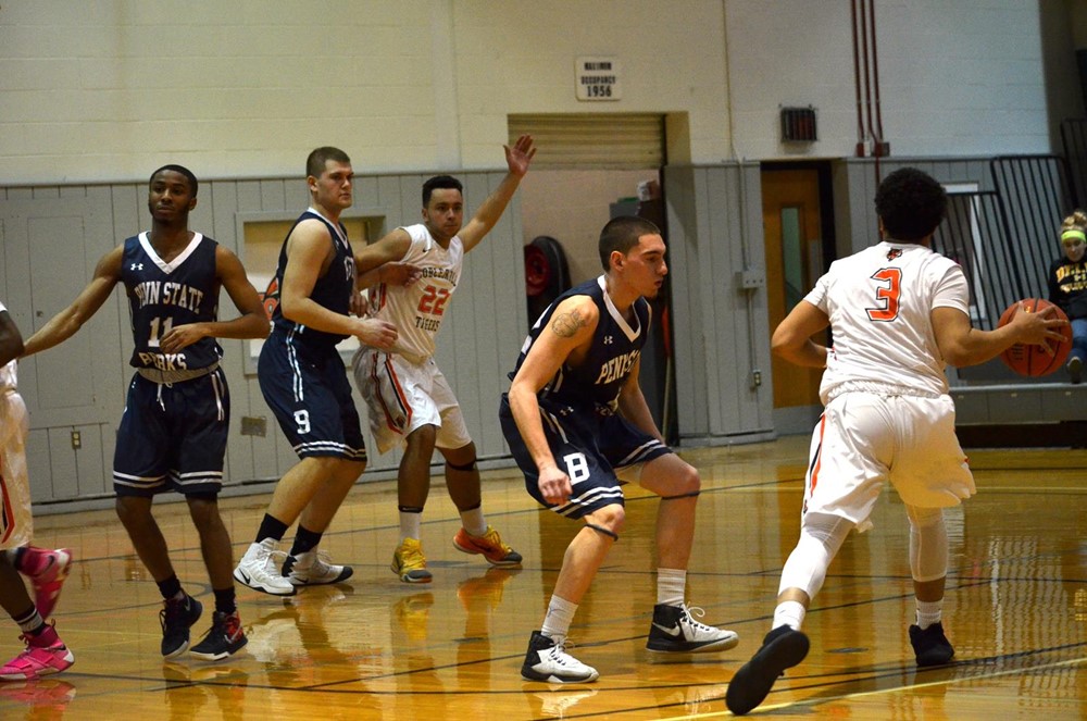 Malik Chambers - 2017-18 - Men's Basketball - SUNY Cobleskill Athletics