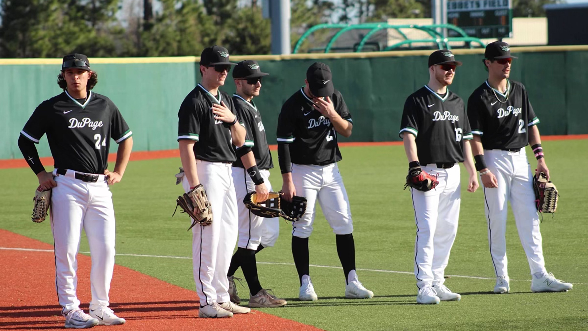 Chaps bats stay hot - College of DuPage