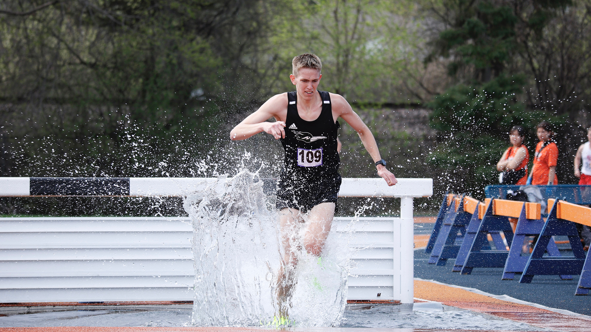 Sheldon Powell - Men's Track and Field - College of DuPage