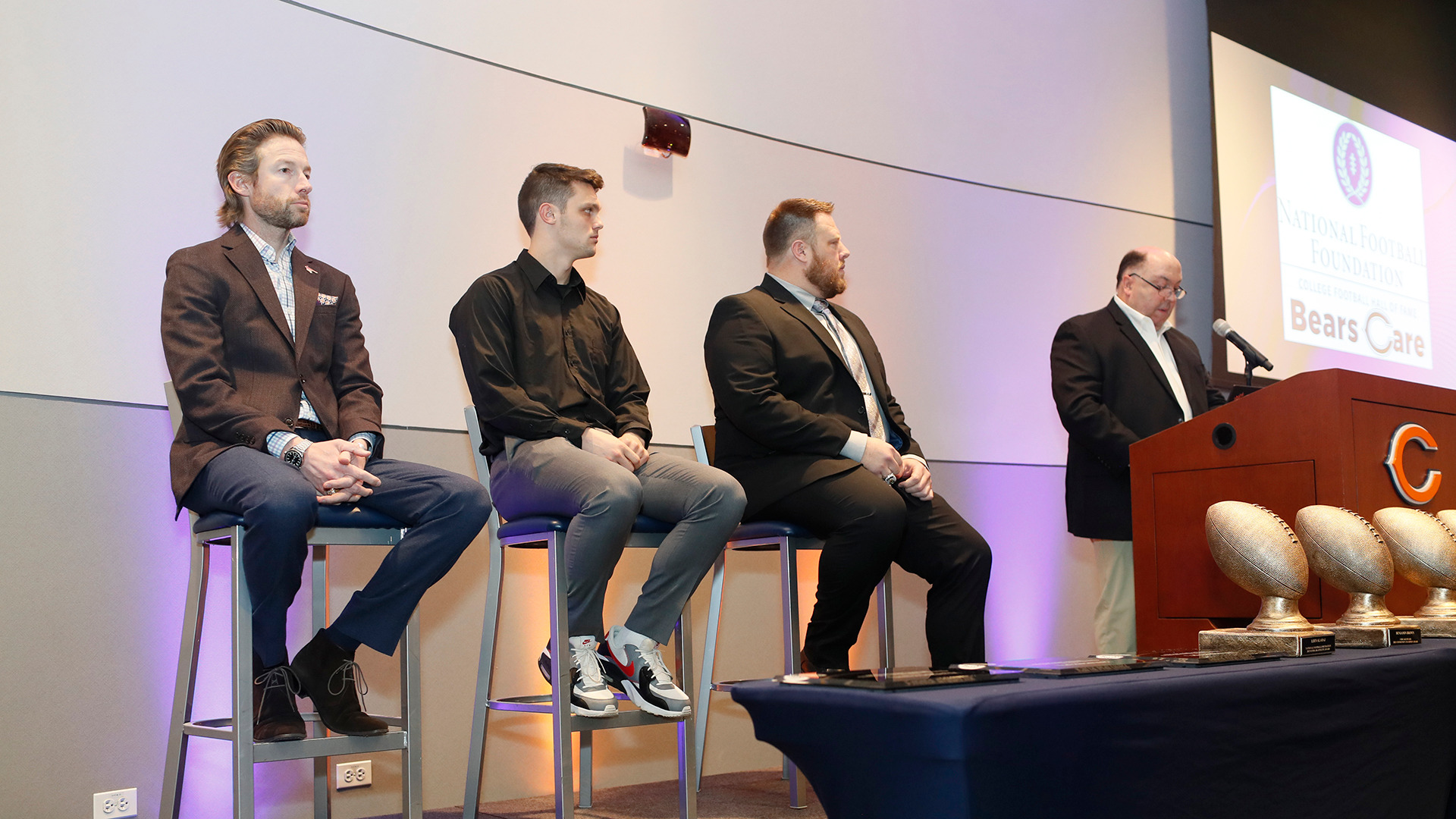 National Football Foundation recognizes Chaps Football - College of DuPage