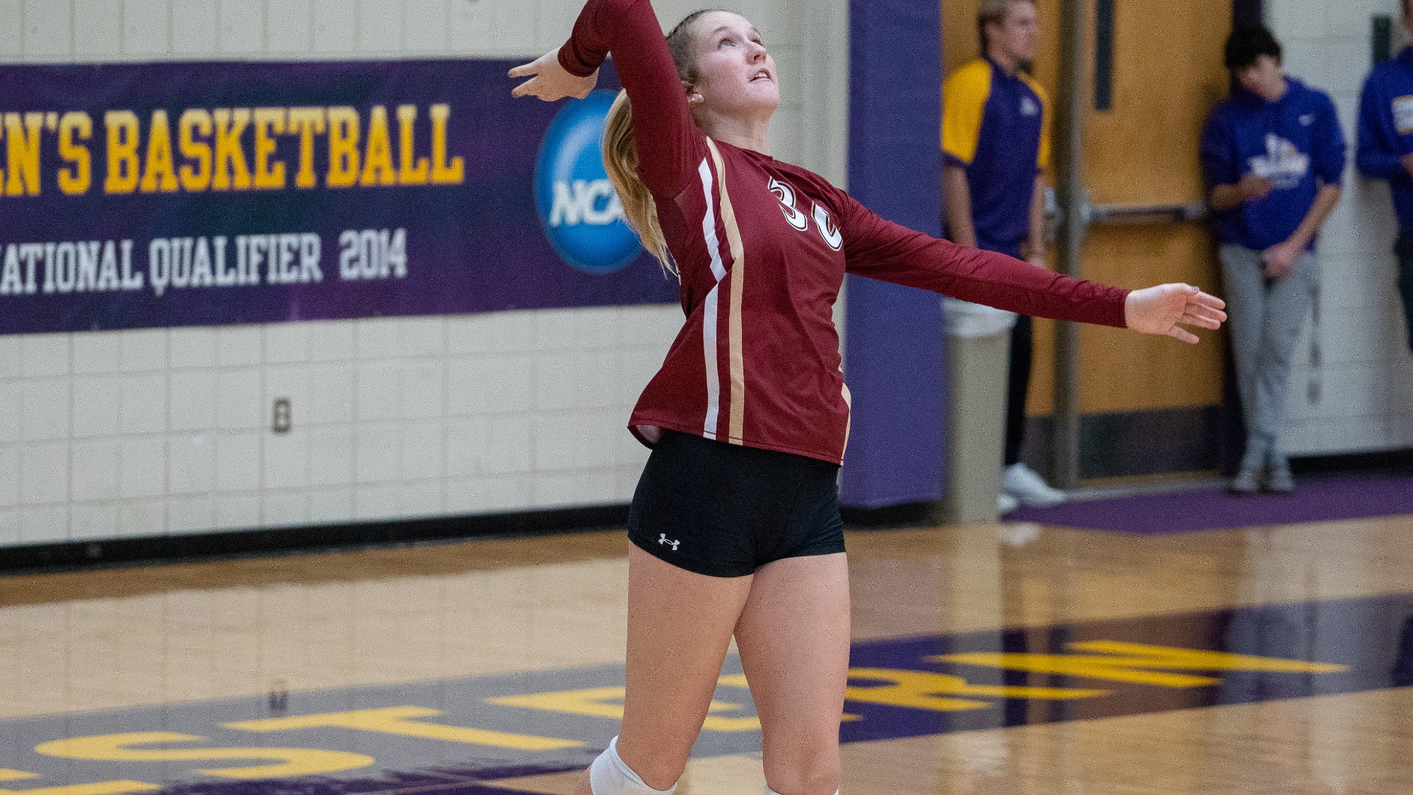 Volleyball Takes Down Concordia Wisconsin in Season Opener - Coe College