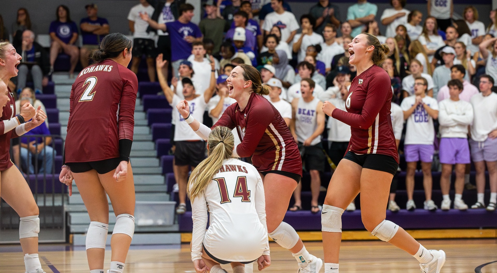 Volleyball sweeps Simpson for third-straight win - Coe College