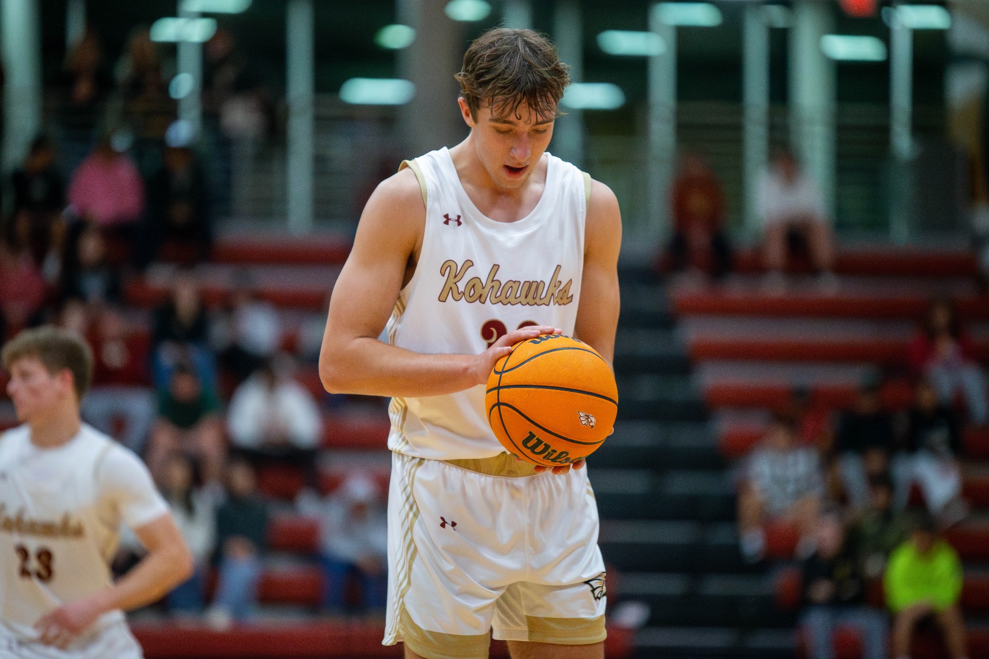 Men’s Basketball remains undefeated with 73-62 victory over Augustana - Coe College
