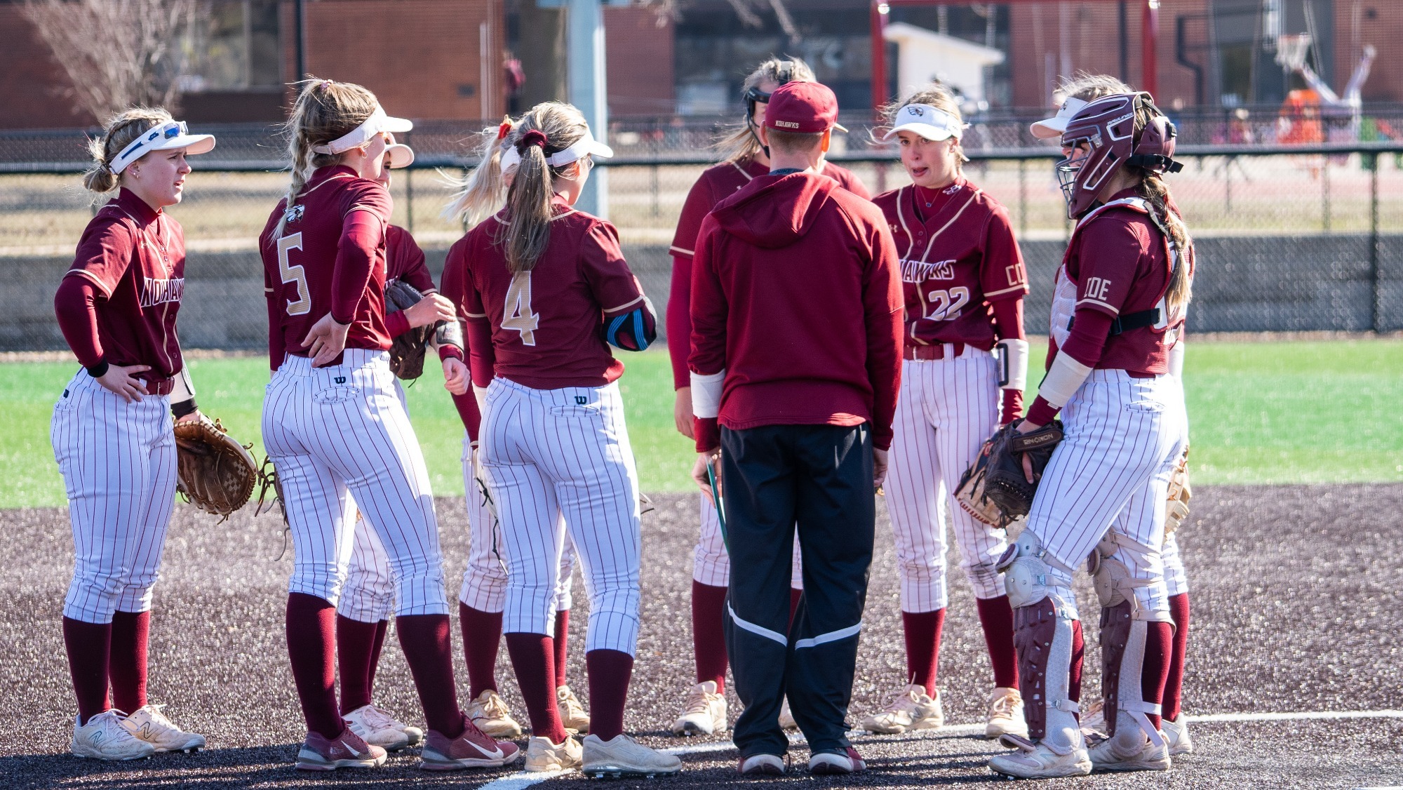 No. 17 Softball Drops Doubleheader to No. 20 Central - Coe College